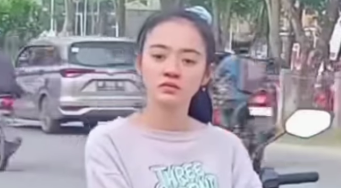 Pertama Kali ke Batam, Viral Cewek Cantik Ditinggal Pergi Teman: Tidak ...